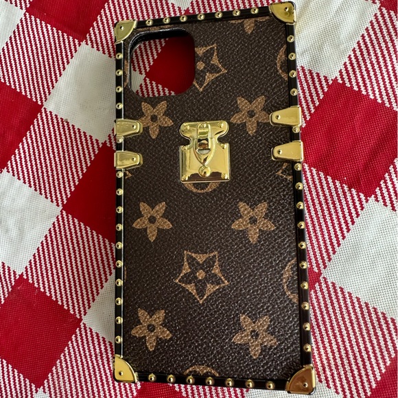 Accessories | Brown Pattern Iphone 14 Case | Poshmark